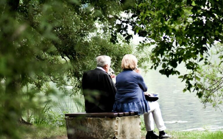 Retiring in Charleston SC: The 2026 Senior Living Guide